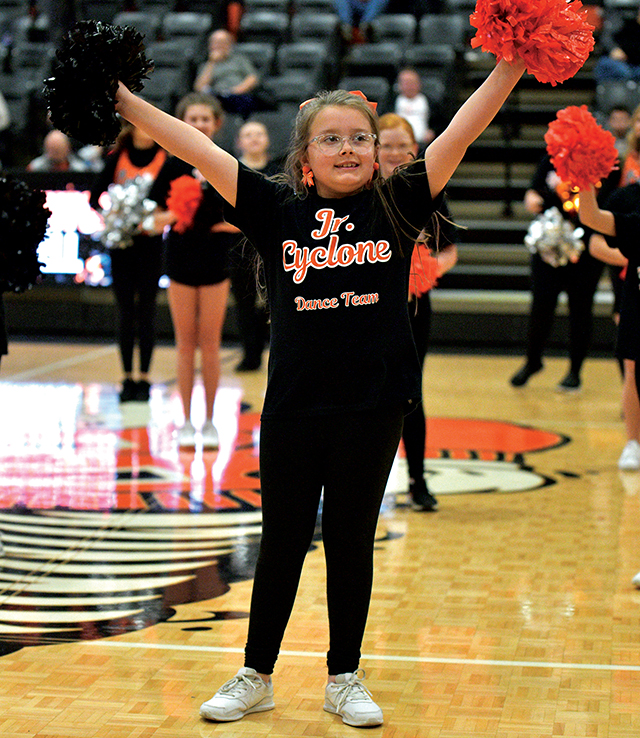 Hurricanes survive overtime against Cyclones | Elizabethton Star