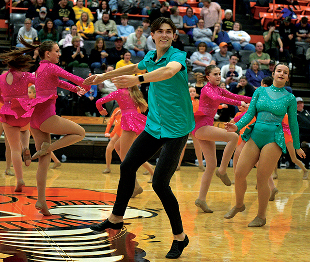 Cyclones stave off Crockett down the stretch for Region 1-3A win ...