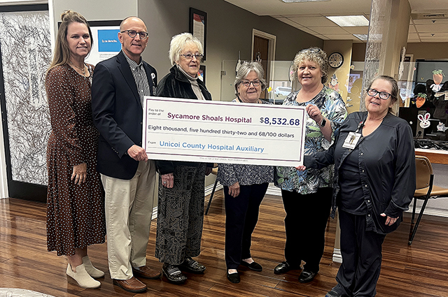 Unicoi County Hospital Auxiliary donates $8,000 to Sycamore Shoals ...